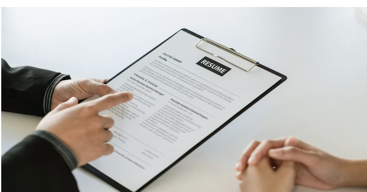 Listing Interests And Hobbies In Resume (With Examples) | GRIT